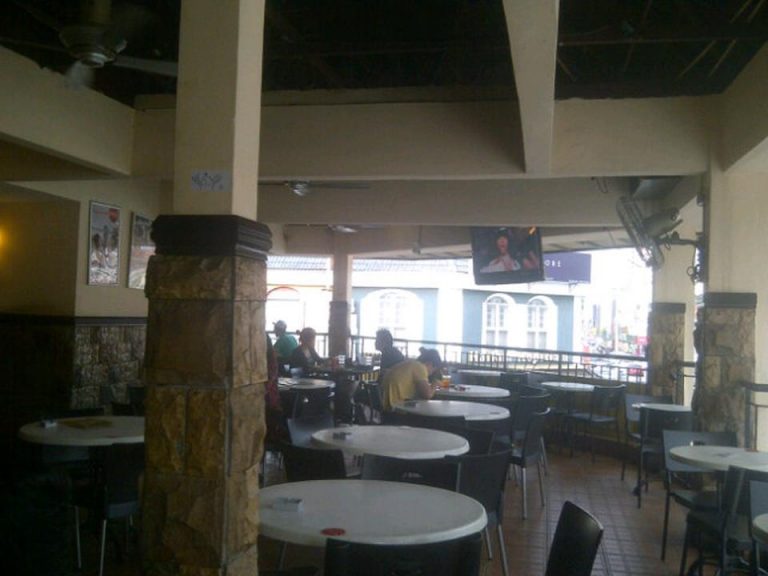 Nike SB Dunk Low Pro “Black Gum”