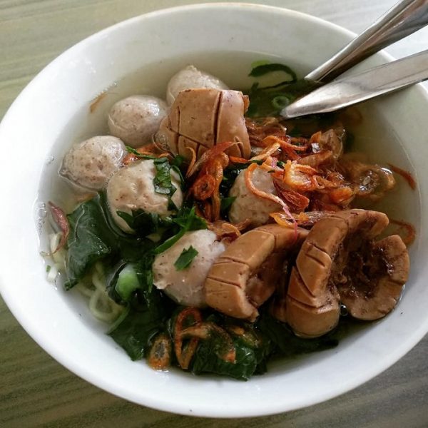 16 Tempat Makan Bakso Enak Di Surabaya (Halal dan SEDAP) – Saji.my