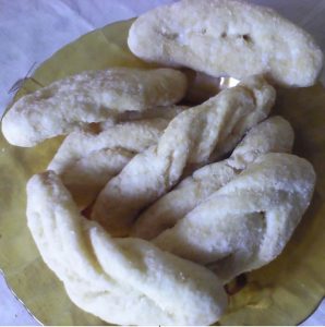 22 Makanan Tradisi Masyarakat Bugis Asli (SEDAP Tak Terkata) – Saji.my