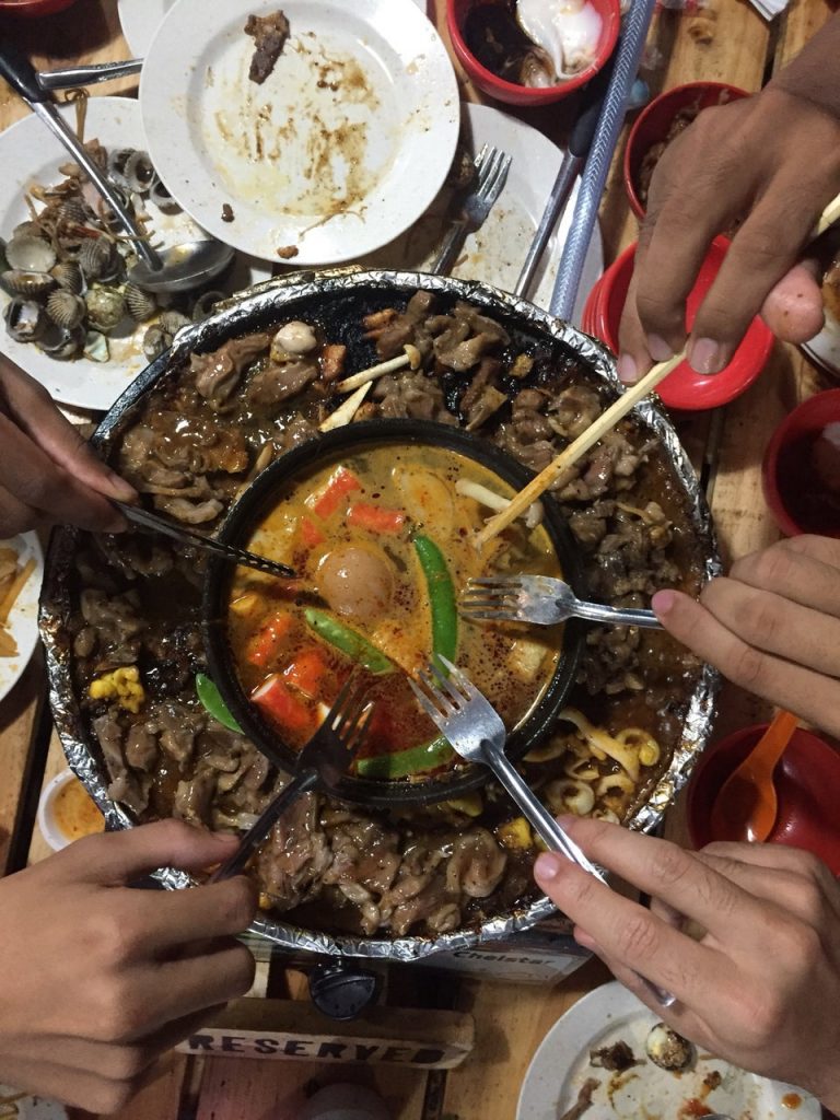 15 Port Steamboat HALAL & ENAK Sekitar Selangor – Saji.my