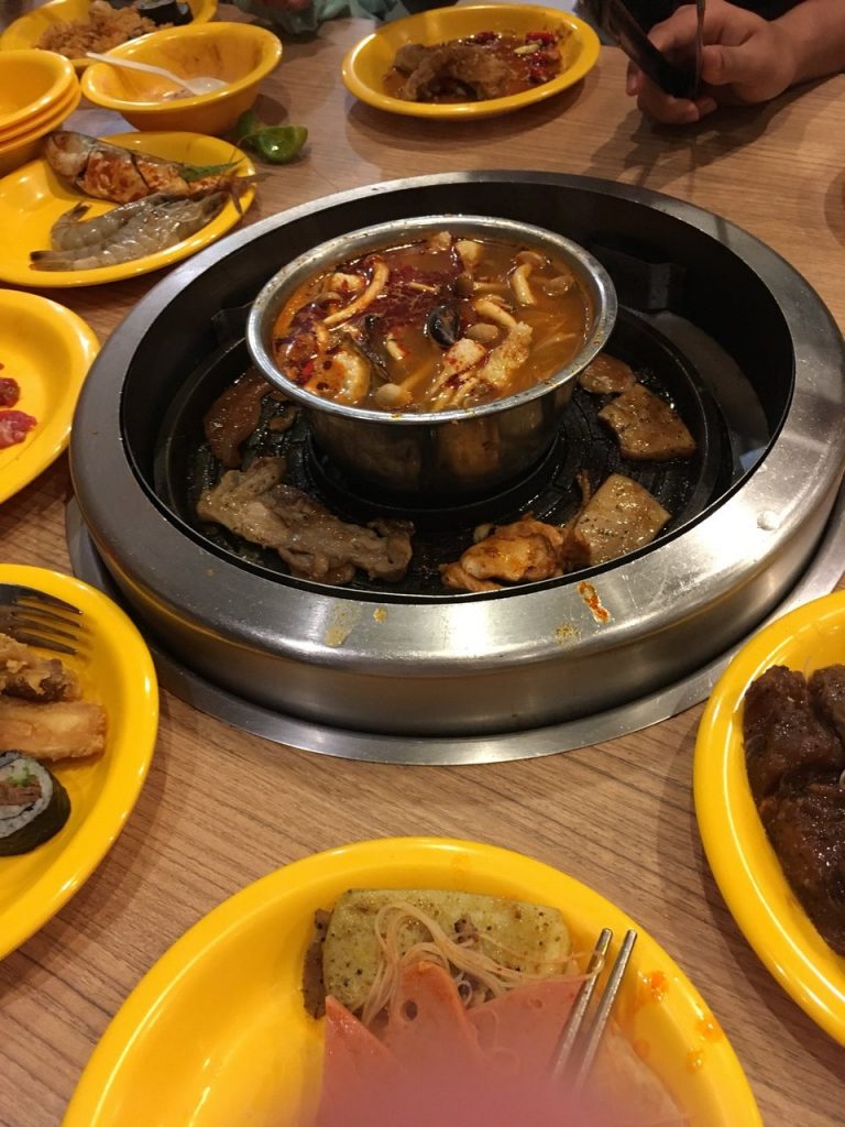 15 Port Steamboat HALAL & ENAK Sekitar Selangor – Saji.my