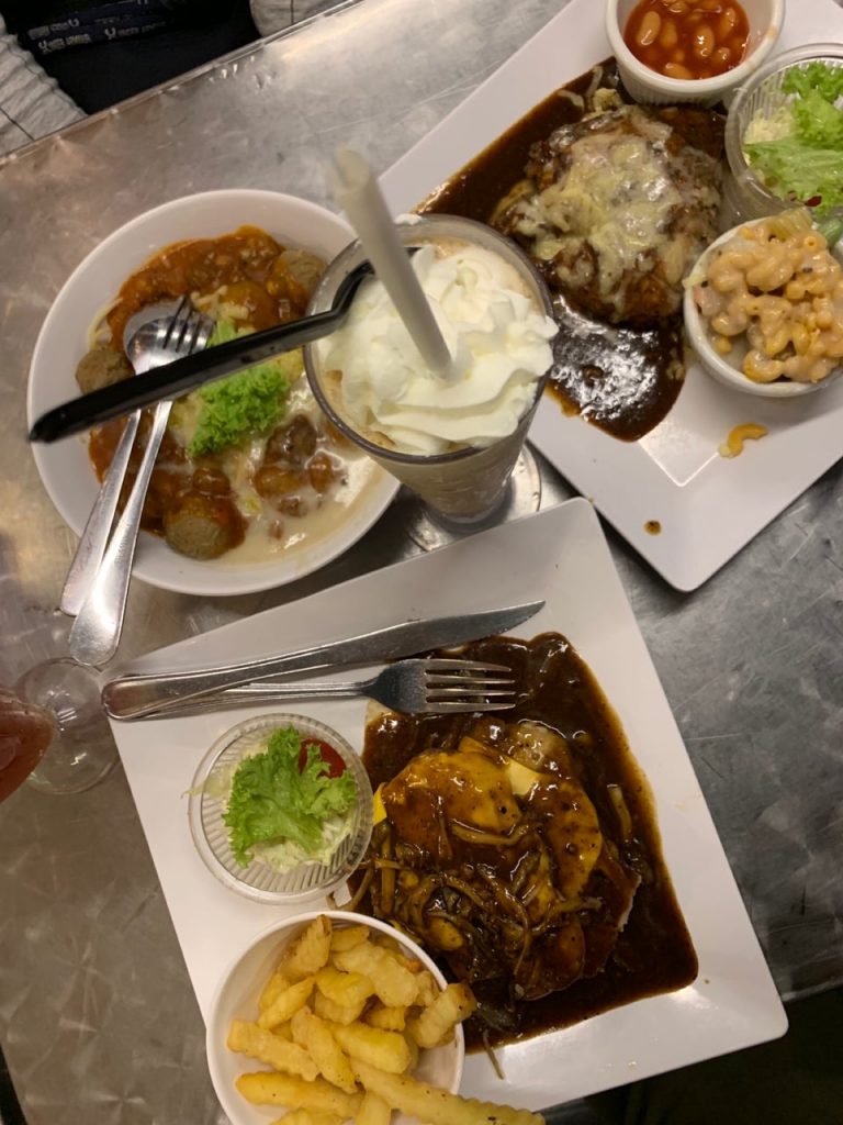 25 Tempat Makanan Western di KL yang Top – Saji.my