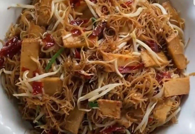 11 Resepi Bihun Goreng Ringkas (Boleh Masak Di Rumah) – Saji.my
