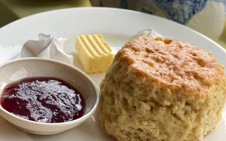 10 Tempat Makan Scone Di Cameron Highland Mesti Cuba – Saji.my