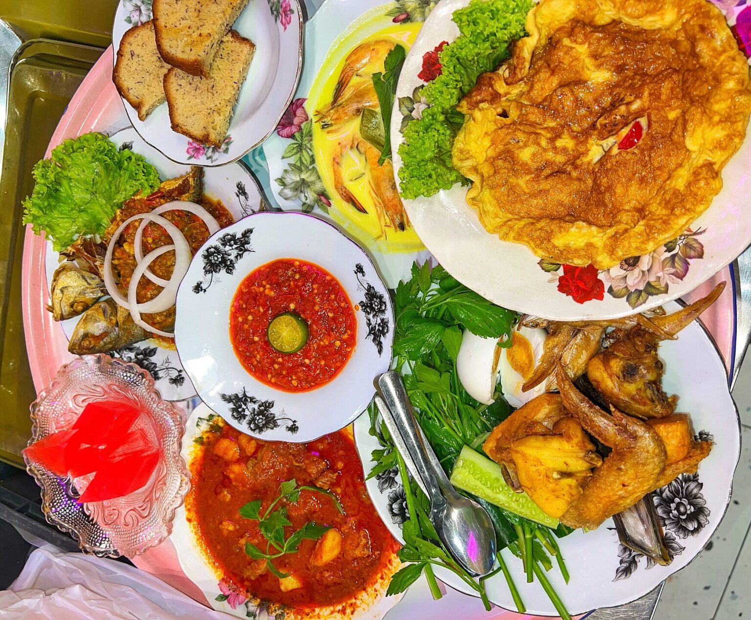 15 Tempat Makan Tengah Hari di KL Top dan Sedap – Saji.my