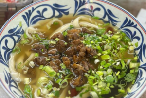 15 Tempat Makan di KL Waktu Malam Paling Top – Saji.my